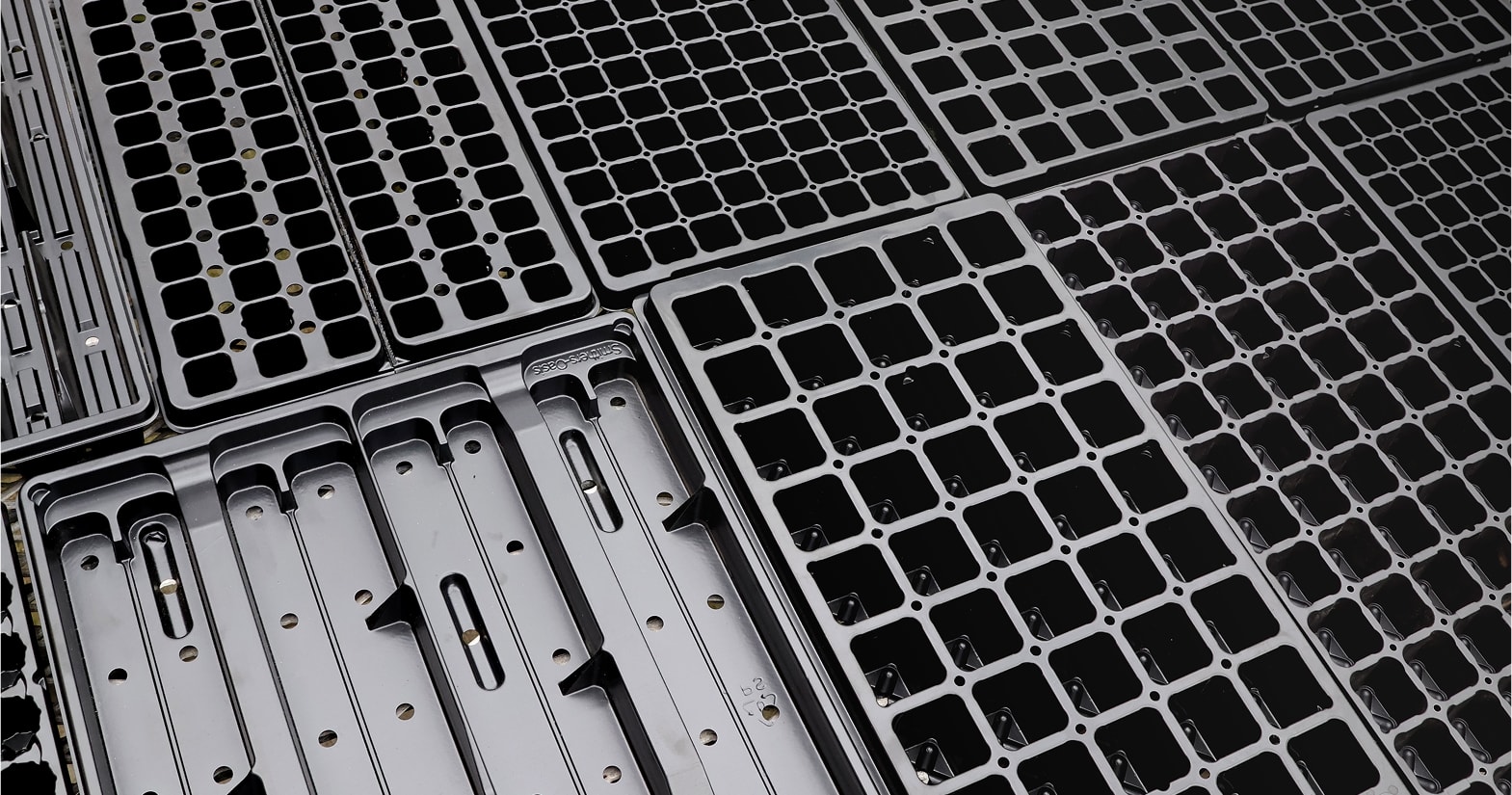 Trays and Accessories - Oasis Grower Solutions